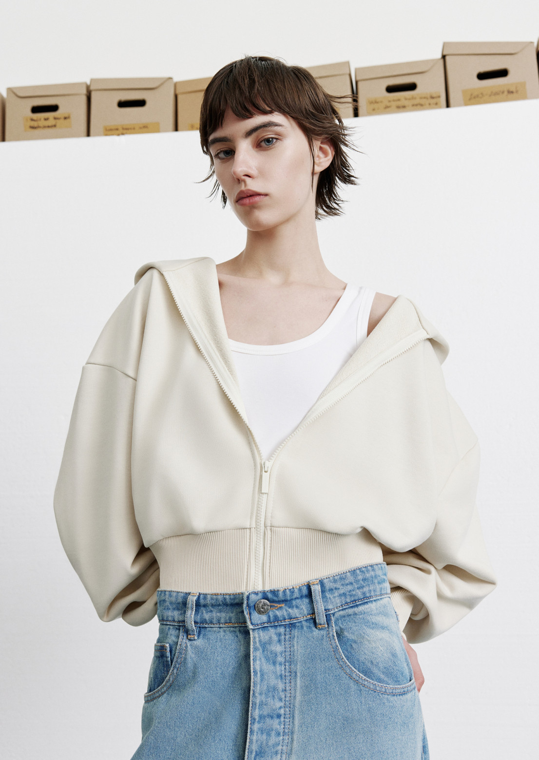 Natural color dense three-thread hoodie with a zipper